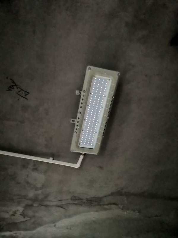 Explosion Proof Fluorescent Light The Ultimate Solution for Server ...