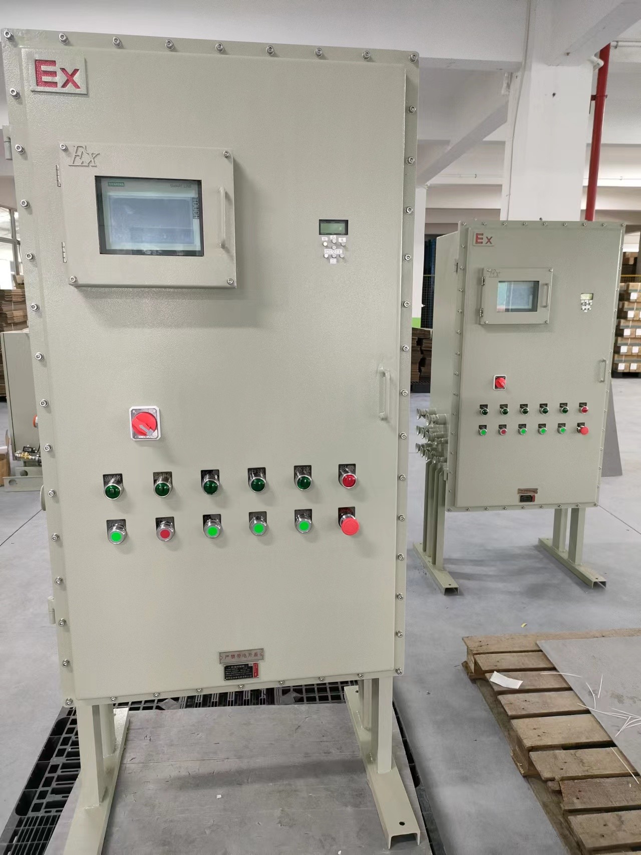 Customized Cable Entry Explosion Proof Panels / Box With ATEX IP66 WF2 ...