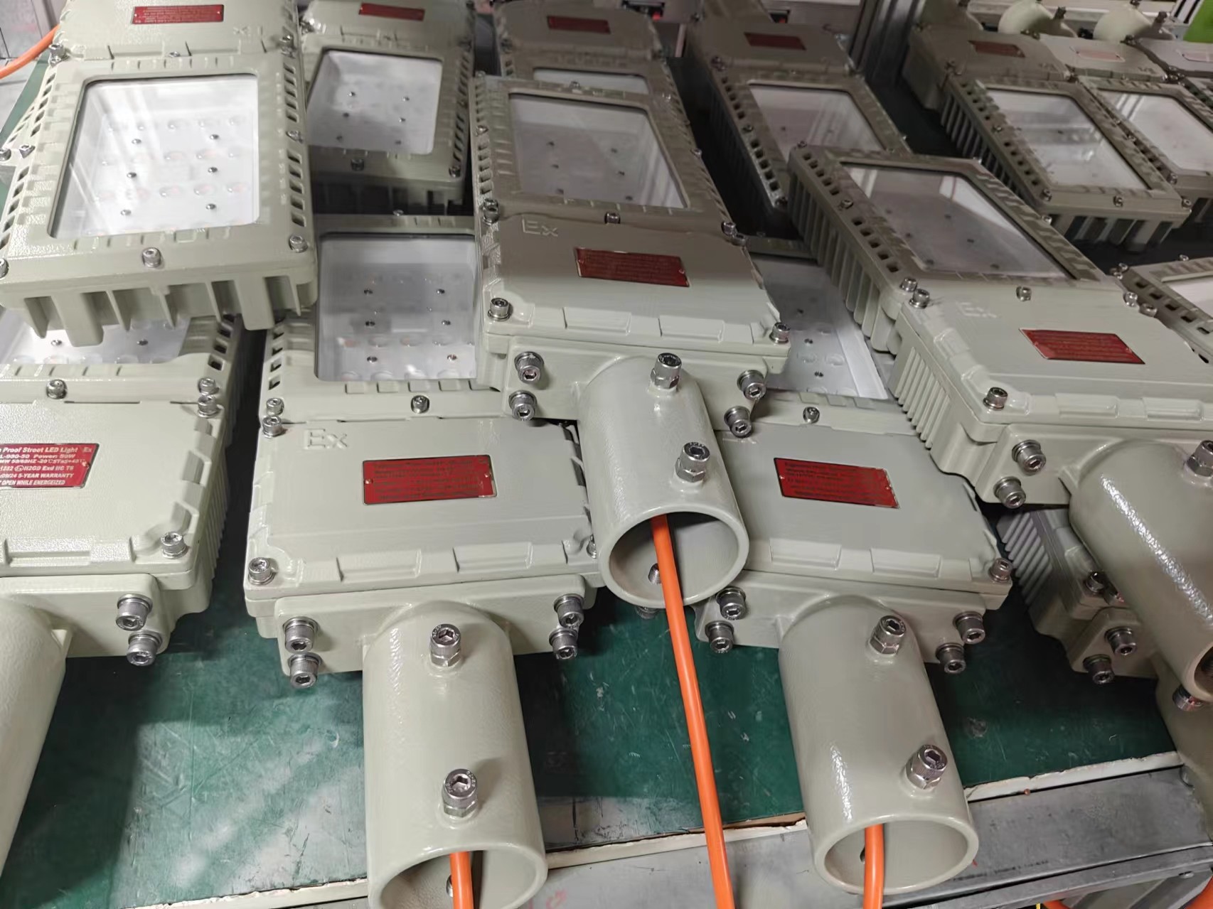 100W 200W LED Explosion Proof Flood Light Lamp Fixture ATEX II 2G ...