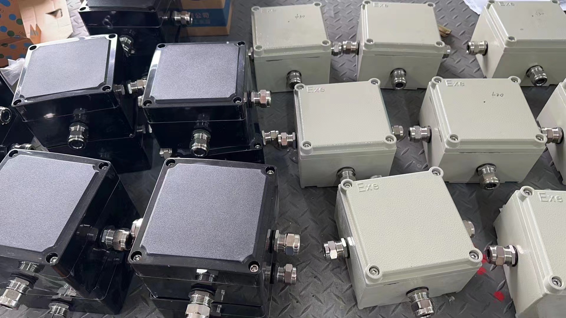 IP66 WF2 Flameproof Distribution Board With Powder Coated Aluminium And ...