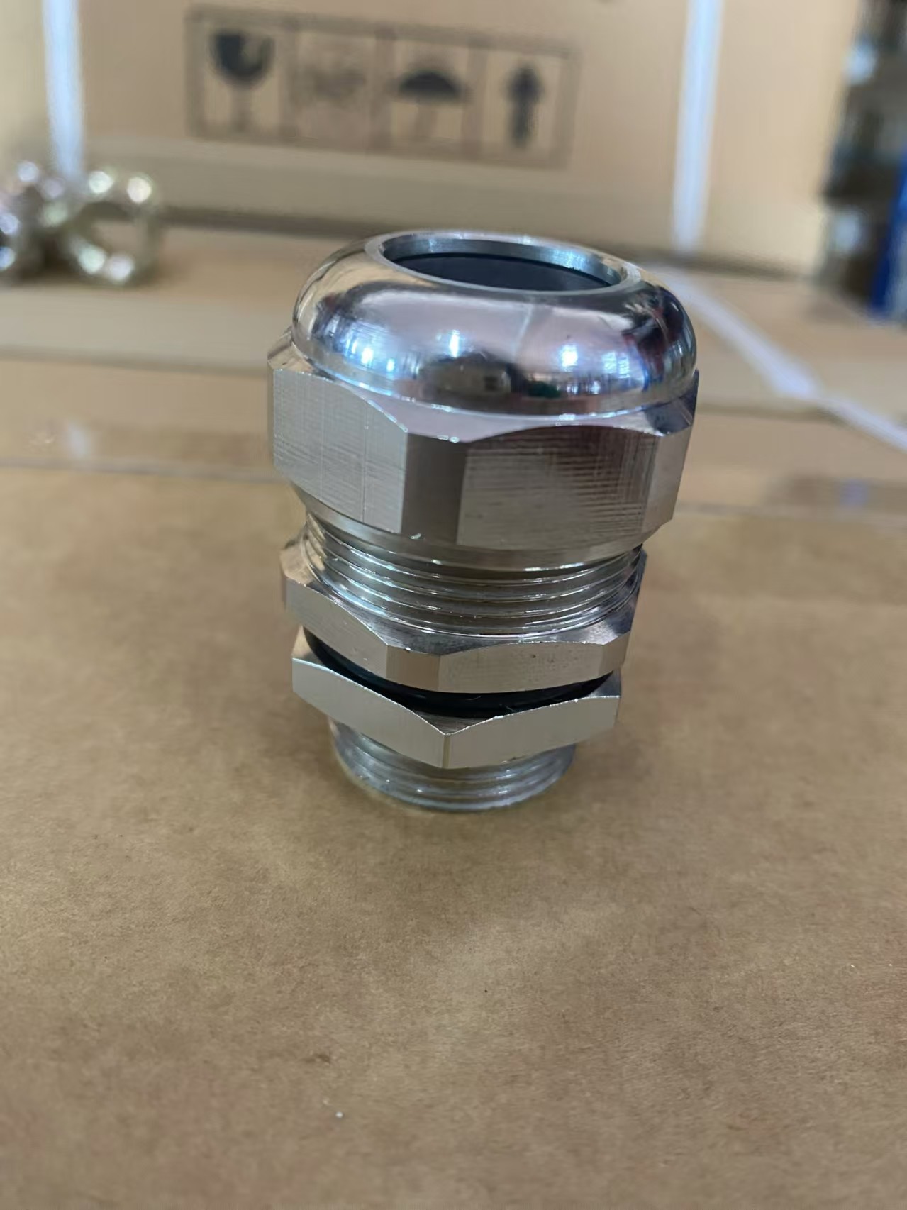 Silver IP68 Single Wire Armor Cable Gland For Oil And Gas Industry