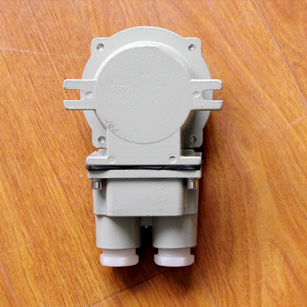 High Protection Level Explosion Proof Switch IP65 Rated 220V/380V Voltage